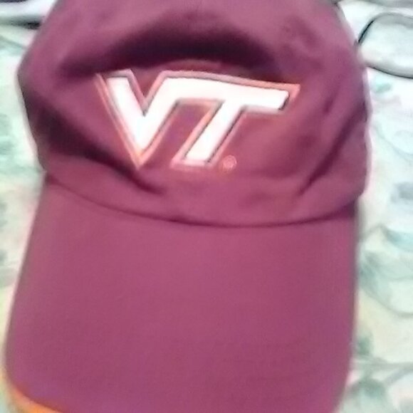 Signature | Accessories | Virginia Tech Hokies Maroon Cap Signatures ...